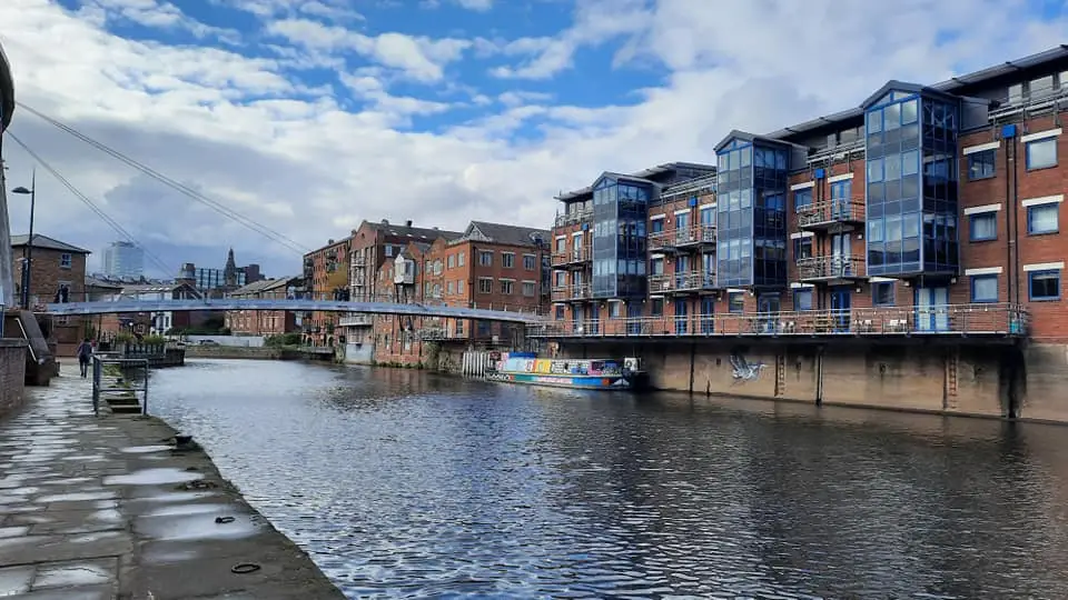 列斯景點介紹 – 列斯碼頭區 Leeds Dock - 塵氏英國列斯Leeds開荒記